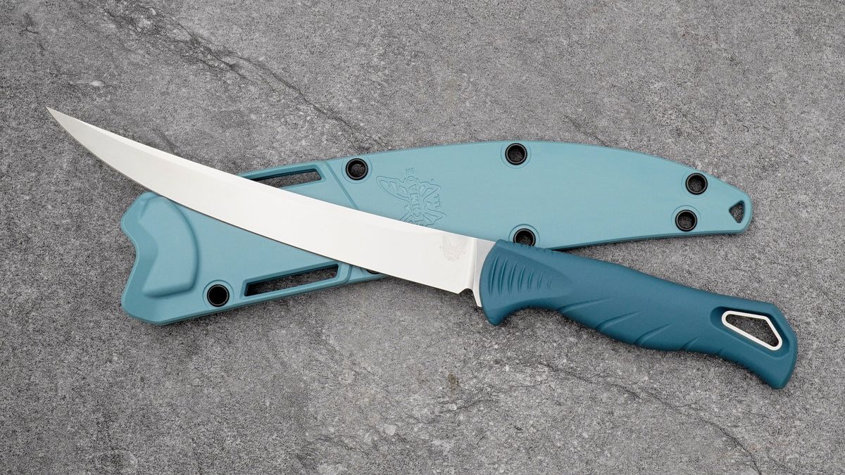 Fishcrafter 7" Fillet, MagnaCut with Depth Blue Handle 18010 ...